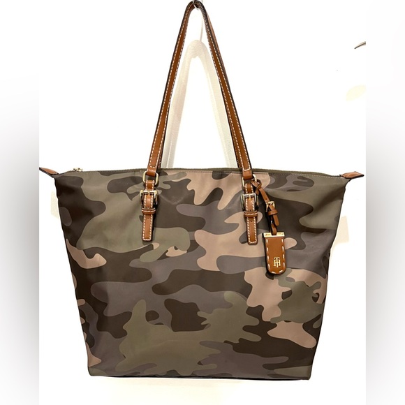Tommy Hilfiger | Bags | Tommy Hilfiger Julia Camo Zippered Tote | Poshmark